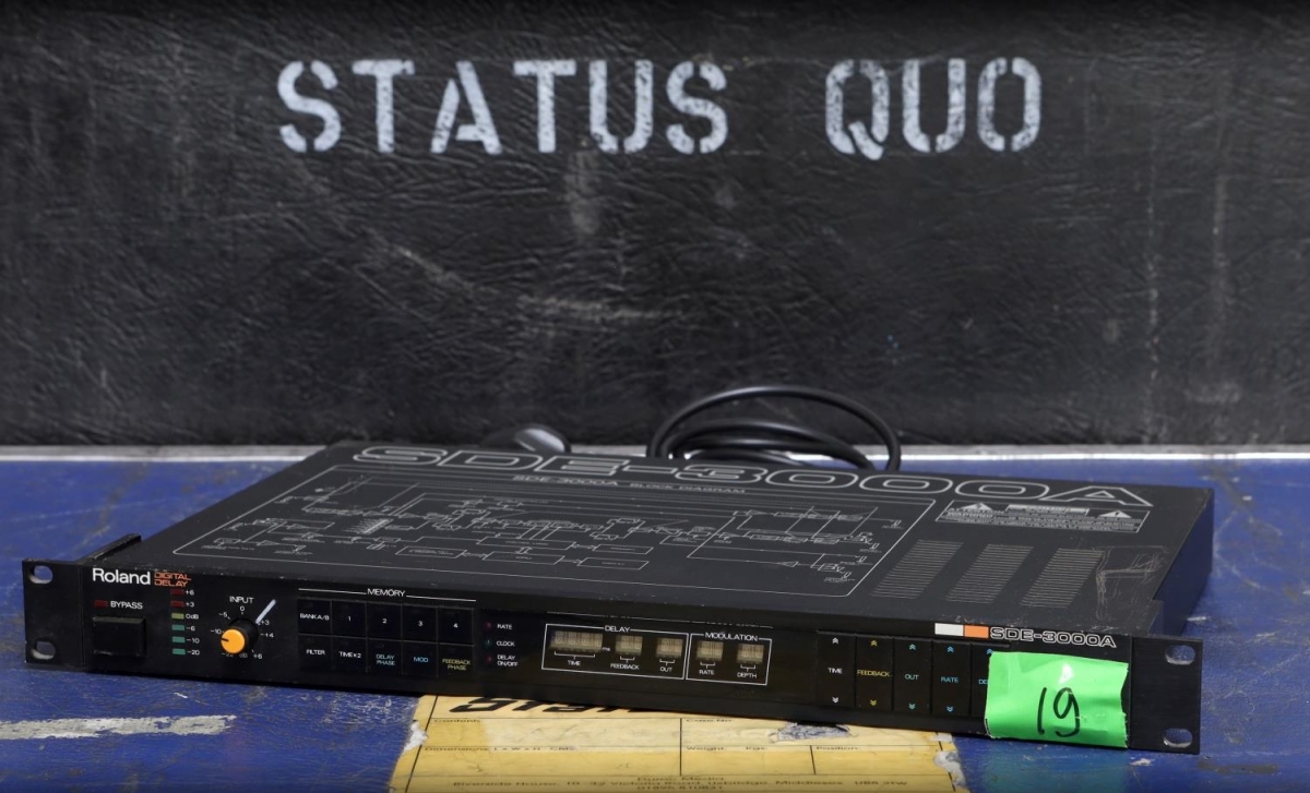 Francis Rossi - studio used 1990 Roland SDE-3000A digital delay rack ...